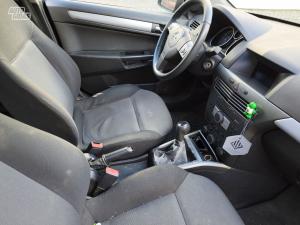 Pelēks Opel Astra 2005 Kauņa, ar dzinēja tilpumu 1.60 L un nobraukumu 400 tūkst. km par 330 €, foto 3 vietnē AUTOMOTO.COM.LV