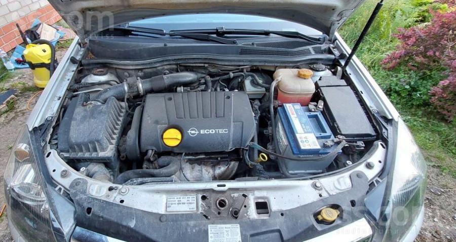 Pelēks Opel Astra 2005 Valmiera, ar dzinēja tilpumu 1.80 L un nobraukumu 300 tūkst. km par 1000 €, foto 8 vietnē AUTOMOTO.COM.LV