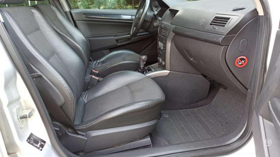 Pelēks Opel Astra 2005 Pakruojis, ar dzinēja tilpumu 1.90 L un nobraukumu 295 tūkst. km par 1400 €, foto 10 vietnē AUTOMOTO.COM.LV