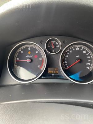 Grey Opel Astra 2005 in Liepaja, with an engine capacity of 1.90 L and mileage of 290 thousand km for 1200 €, photo 10 on AUTOMOTO.COM.LV