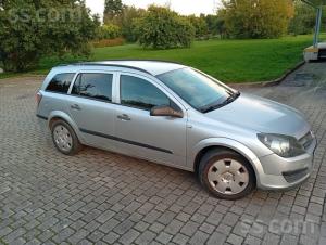 Grey Opel Astra 2005 in Cesis, with an engine capacity of 1.90 L and mileage of 286 thousand km for 1190 €, photo  on AUTOMOTO.COM.LV
