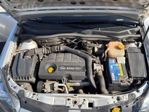 Grey Opel Astra 2005 in Riga, with an engine capacity of 1.70 L and mileage of 230 thousand km for 1400 €, photo 10 on AUTOMOTO.COM.LV