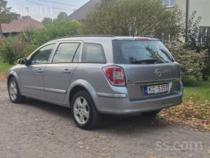 Grey Opel Astra 2005 in Riga, with an engine capacity of 1.70 L and mileage of 240 thousand km for 1600 €, photo 7 on AUTOMOTO.COM.LV