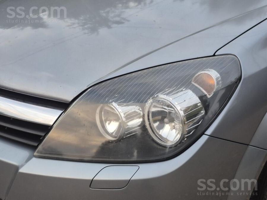 Grey Opel Astra 2005 in Riga, with an engine capacity of 1.70 L and mileage of 240 thousand km for 1600 €, photo 17 on AUTOMOTO.COM.LV
