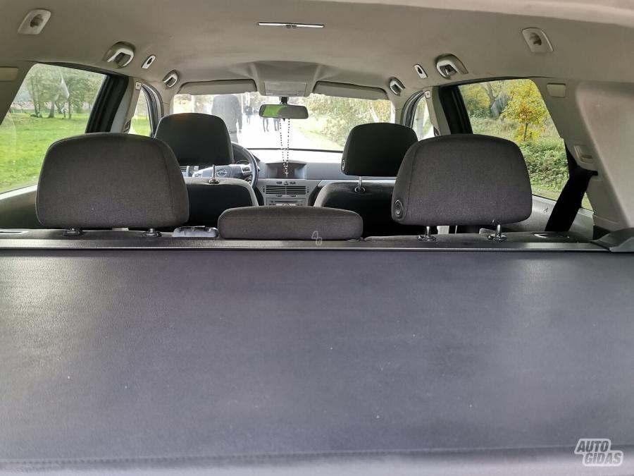 Pelēks Opel Astra 2005 Šauļi, ar dzinēja tilpumu 1.80 L un nobraukumu 306 tūkst. km par 1211 €, foto 11 vietnē AUTOMOTO.COM.LV