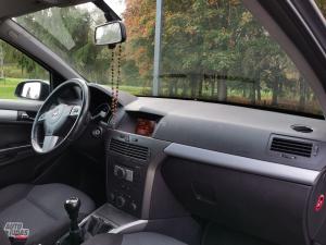 Pelēks Opel Astra 2005 Šauļi, ar dzinēja tilpumu 1.80 L un nobraukumu 306 tūkst. km par 1211 €, foto 15 vietnē AUTOMOTO.COM.LV
