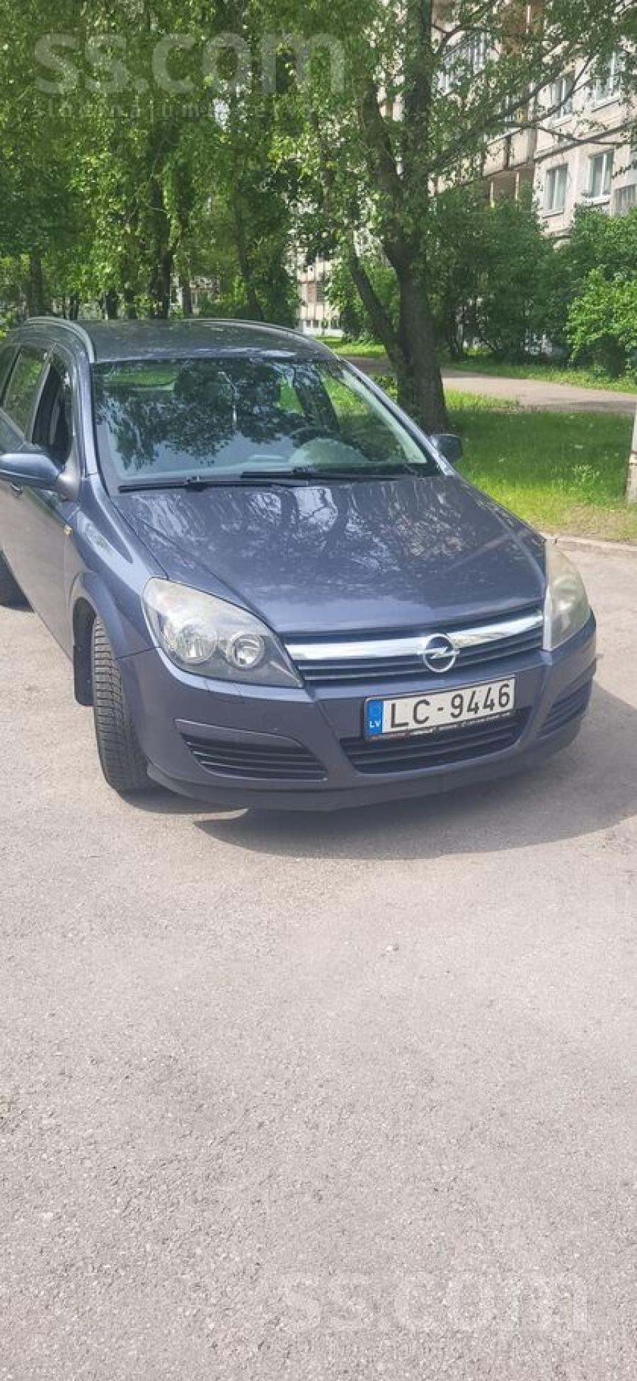 Grey Opel Astra 2006 in Riga, with an engine capacity of 1.70 L and mileage of 270 thousand km for 1700 €, photo 1 on AUTOMOTO.COM.LV