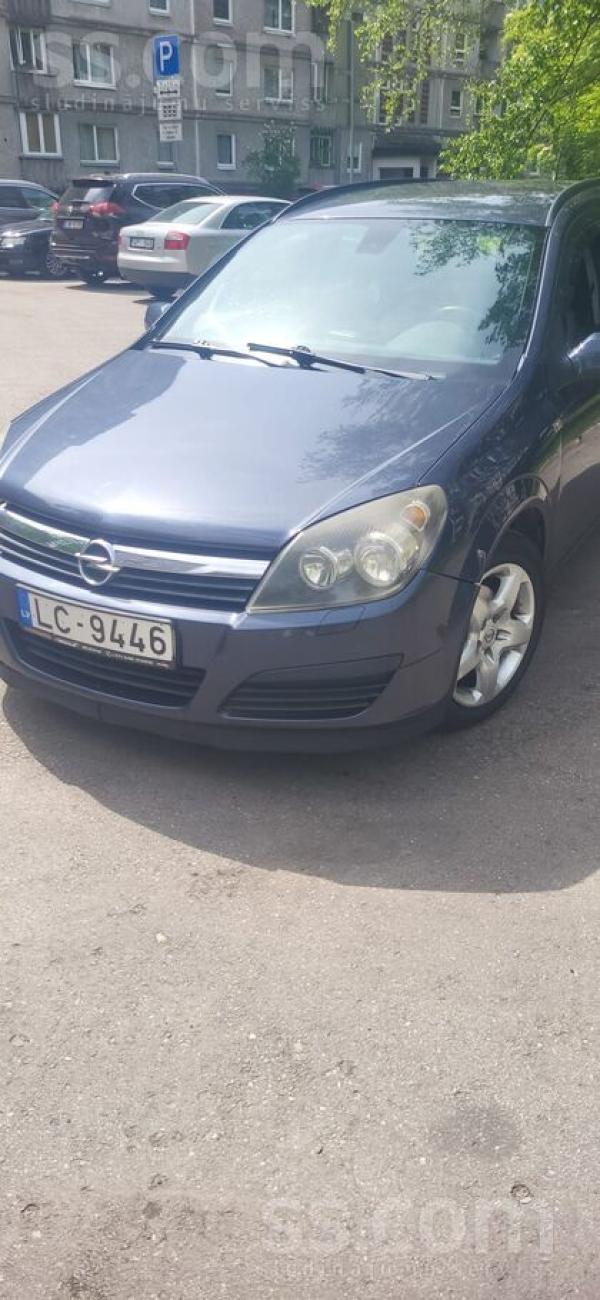 Grey Opel Astra 2006 in Riga, with an engine capacity of 1.70 L and mileage of 270 thousand km for 1700 €, photo 5 on AUTOMOTO.COM.LV