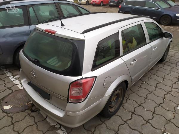 Pelēks Opel Astra 2006 Viļņa, ar dzinēja tilpumu 1.60 L un nobraukumu 400 tūkst. km par 999 €, foto 4 vietnē AUTOMOTO.COM.LV