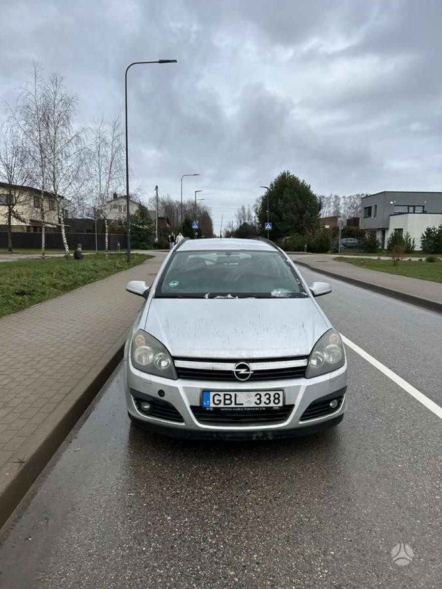 Pelēks Opel Astra 2006 Kauņa, ar dzinēja tilpumu 1.91 L un nobraukumu 181 tūkst. km par 1000 €, foto 3 vietnē AUTOMOTO.COM.LV
