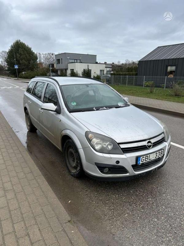 Pelēks Opel Astra 2006 Kauņa, ar dzinēja tilpumu 1.91 L un nobraukumu 181 tūkst. km par 1000 €, foto 4 vietnē AUTOMOTO.COM.LV