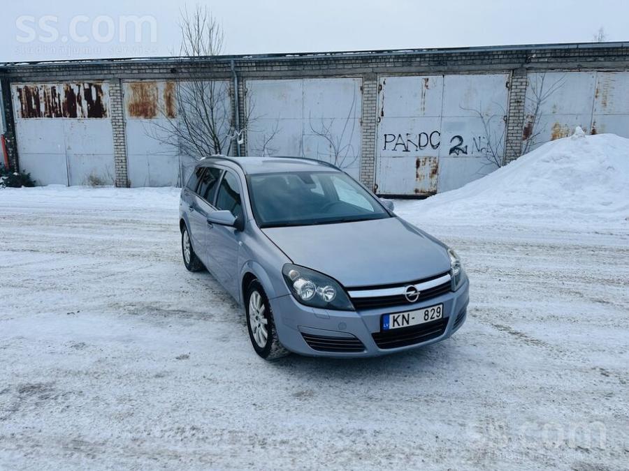 Grey Opel Astra 2006 in Riga, with an engine capacity of 1.90 L and mileage of 321 thousand km for 1700 €, photo 3 on AUTOMOTO.COM.LV