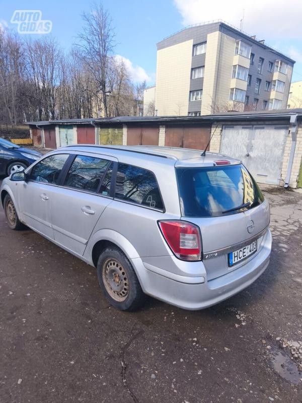 Grey Opel Astra 2006 in Kaunas, with an engine capacity of 1.70 L and mileage of 245 thousand km for 399 €, photo 4 on AUTOMOTO.COM.LV