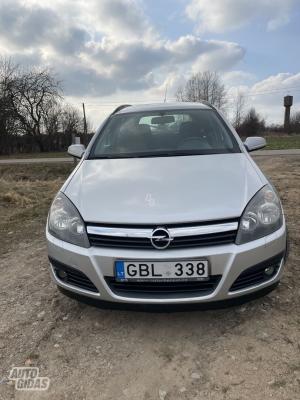 Pelēks Opel Astra 2006 Alīta, ar dzinēja tilpumu 1.90 L un nobraukumu 180 tūkst. km par 1600 €, foto 2 vietnē AUTOMOTO.COM.LV