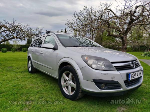 Grey Opel Astra 2006 in Tallinn, with an engine capacity of 1.40 L and mileage of 187 thousand km for 1400 €, photo 1 on AUTOMOTO.COM.LV