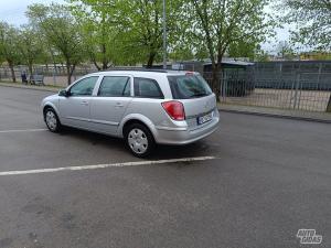 Grey Opel Astra 2006 in Telschi, with an engine capacity of 1.60 L and mileage of 255 thousand km for 1500 €, photo 6 on AUTOMOTO.COM.LV