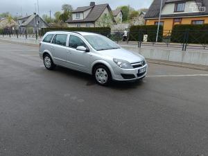Grey Opel Astra 2006 in Telschi, with an engine capacity of 1.60 L and mileage of 255 thousand km for 1500 €, photo 11 on AUTOMOTO.COM.LV
