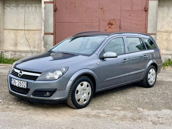 Pelēks Opel Astra 2006 Limbaži, ar dzinēja tilpumu 1.60 L un nobraukumu 266 tūkst. km par 2580 €, foto 1 vietnē AUTOMOTO.COM.LV