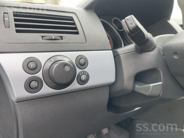 Pelēks Opel Astra 2006 Limbaži, ar dzinēja tilpumu 1.60 L un nobraukumu 266 tūkst. km par 2580 €, foto 8 vietnē AUTOMOTO.COM.LV