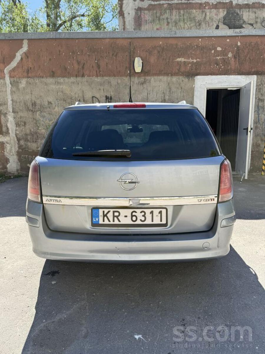 Pelēks Opel Astra 2006 Rīga, ar dzinēja tilpumu 1.70 L un nobraukumu 181 tūkst. km par 1150 €, foto 5 vietnē AUTOMOTO.COM.LV