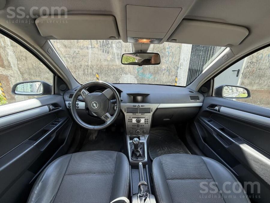Pelēks Opel Astra 2006 Rīga, ar dzinēja tilpumu 1.70 L un nobraukumu 181 tūkst. km par 1150 €, foto 11 vietnē AUTOMOTO.COM.LV