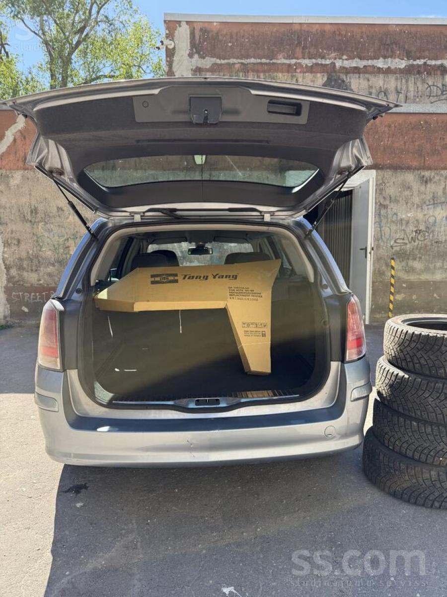Pelēks Opel Astra 2006 Rīga, ar dzinēja tilpumu 1.70 L un nobraukumu 181 tūkst. km par 1150 €, foto 13 vietnē AUTOMOTO.COM.LV