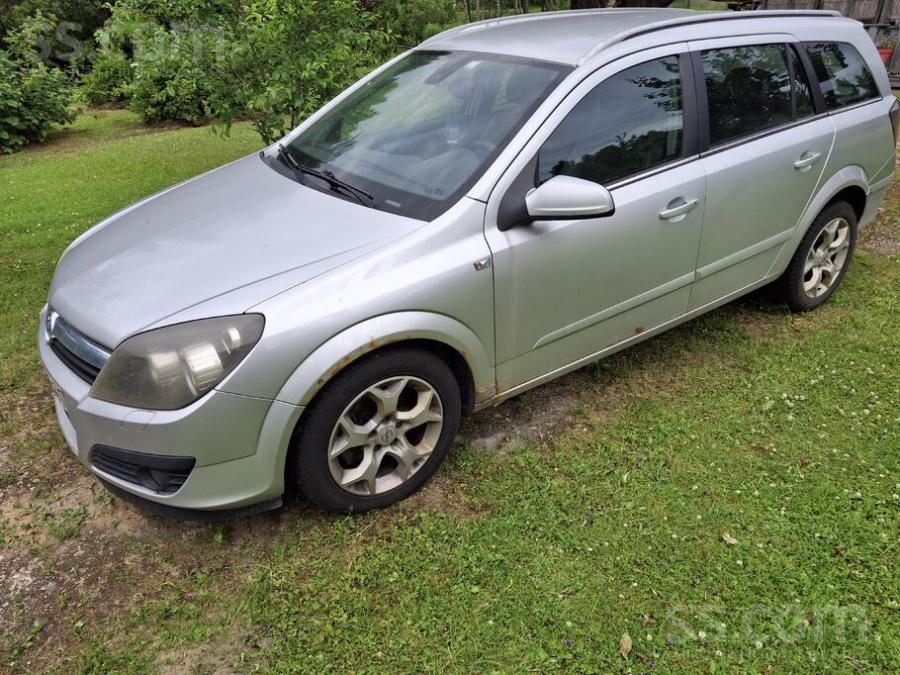 Pelēks Opel Astra 2006 Rīga, ar dzinēja tilpumu 1.70 L un nobraukumu 445 tūkst. km par 750 €, foto 3 vietnē AUTOMOTO.COM.LV