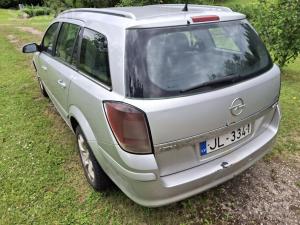Pelēks Opel Astra 2006 Rīga, ar dzinēja tilpumu 1.70 L un nobraukumu 445 tūkst. km par 750 €, foto 4 vietnē AUTOMOTO.COM.LV