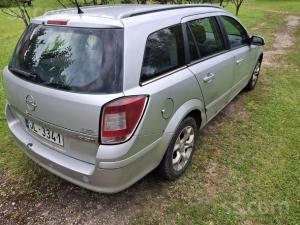 Pelēks Opel Astra 2006 Rīga, ar dzinēja tilpumu 1.70 L un nobraukumu 445 tūkst. km par 750 €, foto 5 vietnē AUTOMOTO.COM.LV