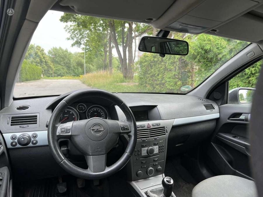 Pelēks Opel Astra 2006 Klaipėda, ar dzinēja tilpumu 1.91 L un nobraukumu 319 tūkst. km par 850 €, foto 8 vietnē AUTOMOTO.COM.LV