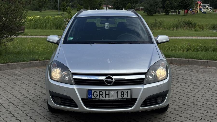 Pelēks Opel Astra 2006 Šilutė, ar dzinēja tilpumu 1.90 L un nobraukumu 277 tūkst. km par 870 €, foto 3 vietnē AUTOMOTO.COM.LV