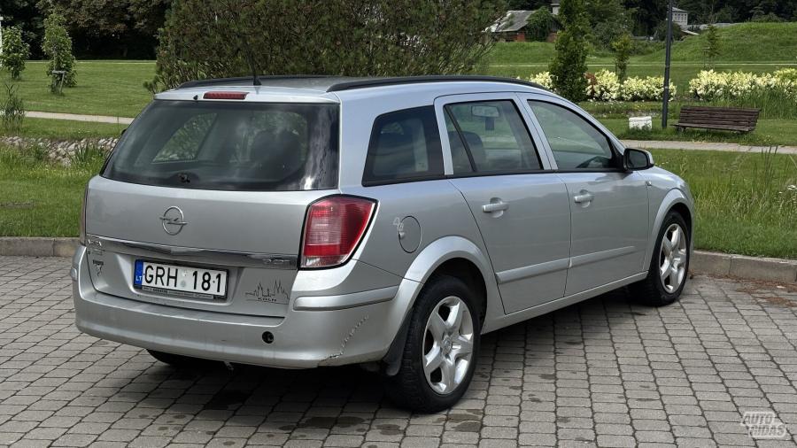 Pelēks Opel Astra 2006 Šilutė, ar dzinēja tilpumu 1.90 L un nobraukumu 277 tūkst. km par 870 €, foto 6 vietnē AUTOMOTO.COM.LV