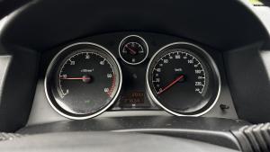 Pelēks Opel Astra 2006 Šilutė, ar dzinēja tilpumu 1.90 L un nobraukumu 277 tūkst. km par 870 €, foto 12 vietnē AUTOMOTO.COM.LV