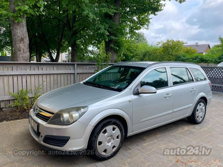 Pelēks Opel Astra 2006 Tallina, ar dzinēja tilpumu 1.60 L un nobraukumu 175 tūkst. km par 1950 €, foto 1 vietnē AUTOMOTO.COM.LV