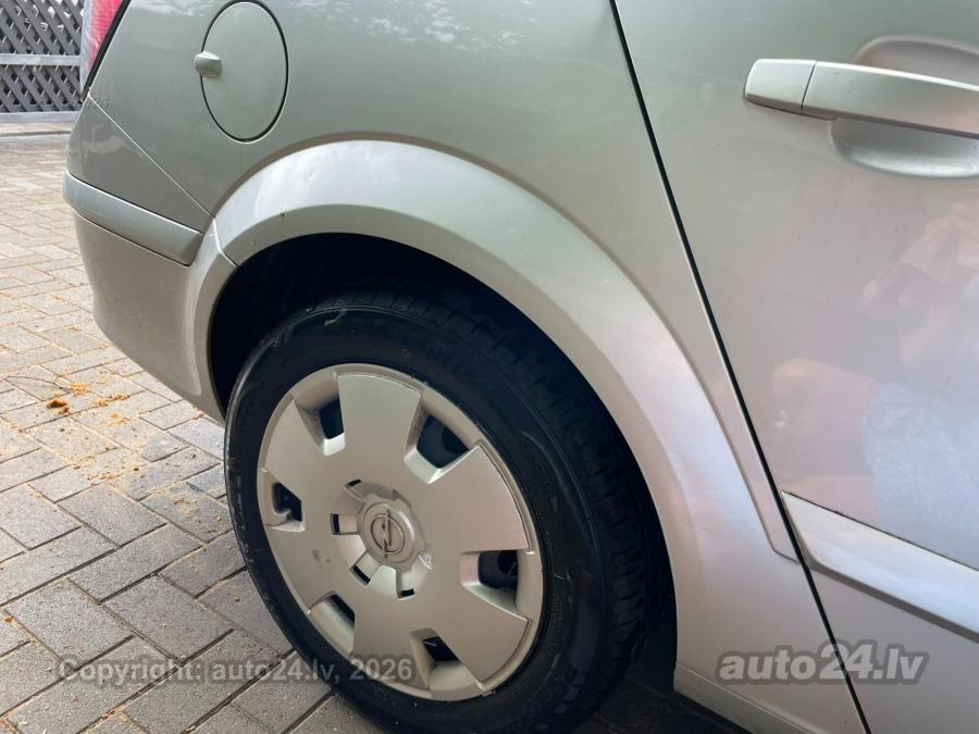 Pelēks Opel Astra 2006 Tallina, ar dzinēja tilpumu 1.60 L un nobraukumu 175 tūkst. km par 1950 €, foto 17 vietnē AUTOMOTO.COM.LV