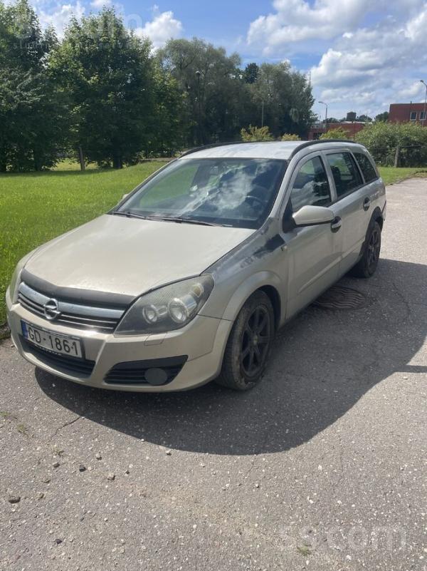 Grey Opel Astra 2006 in Limbazi, with an engine capacity of 1.70 L and mileage of 394 thousand km for 1150 €, photo 1 on AUTOMOTO.COM.LV