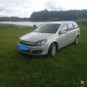 Grey Opel Astra 2006 in Trakai, with an engine capacity of 1.60 L and mileage of 280 thousand km for 1900 €, photo 6 on AUTOMOTO.COM.LV