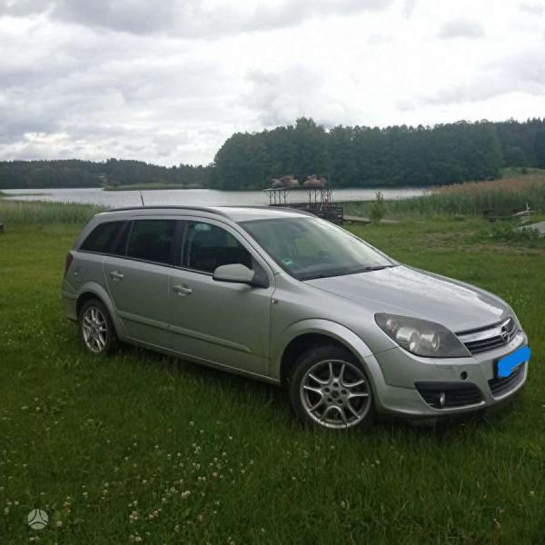 Grey Opel Astra 2006 in Trakai, with an engine capacity of 1.60 L and mileage of 280 thousand km for 1900 €, photo 7 on AUTOMOTO.COM.LV