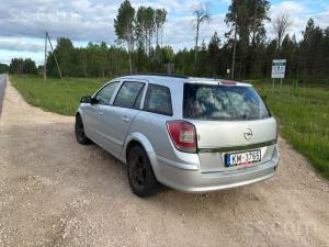 Pelēks Opel Astra 2006 Balvi, ar dzinēja tilpumu 1.90 L un nobraukumu 334 tūkst. km par 1200 €, foto 4 vietnē AUTOMOTO.COM.LV