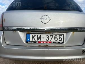Pelēks Opel Astra 2006 Balvi, ar dzinēja tilpumu 1.90 L un nobraukumu 334 tūkst. km par 1200 €, foto 6 vietnē AUTOMOTO.COM.LV
