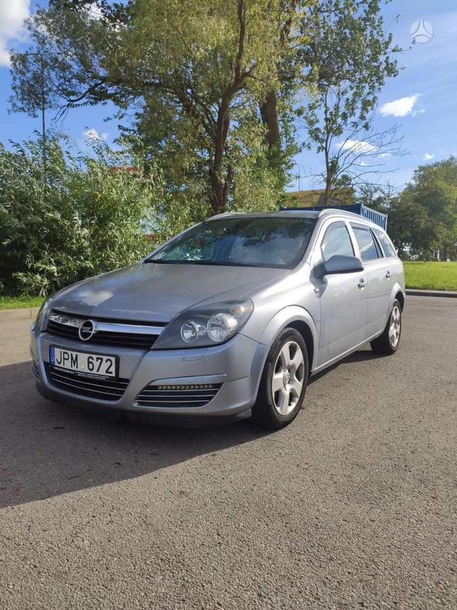 Pelēks Opel Astra 2006 Šauļi, ar dzinēja tilpumu 1.69 L un nobraukumu 283 tūkst. km par 1290 €, foto 1 vietnē AUTOMOTO.COM.LV