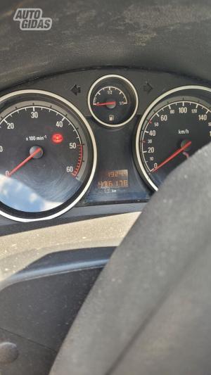 Pelēks Opel Astra 2006 Širvintos, ar dzinēja tilpumu 1.90 L un nobraukumu 436 tūkst. km par 370 €, foto 6 vietnē AUTOMOTO.COM.LV