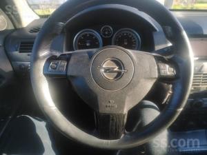 Pelēks Opel Astra 2006 Gulbene, ar dzinēja tilpumu 1.70 L un nobraukumu 334 tūkst. km par 1500 €, foto 15 vietnē AUTOMOTO.COM.LV