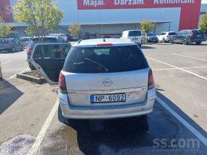 Grey Opel Astra 2006 in Daugavpils, with an engine capacity of 1.90 L and mileage of 334 thousand km for 1500 €, photo  on AUTOMOTO.COM.LV