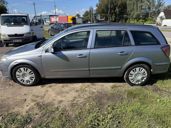 Pelēks Opel Astra 2006 Kauņa, ar dzinēja tilpumu 1.91 L un nobraukumu 331 tūkst. km par 850 €, foto 7 vietnē AUTOMOTO.COM.LV