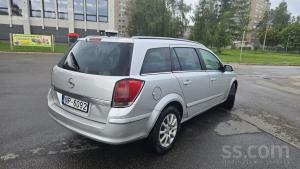 Grey Opel Astra 2006 in Daugavpils, with an engine capacity of 1.90 L and mileage of 323 thousand km for 900 €, photo 3 on AUTOMOTO.COM.LV