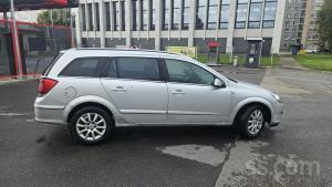 Grey Opel Astra 2006 in Daugavpils, with an engine capacity of 1.90 L and mileage of 323 thousand km for 900 €, photo 5 on AUTOMOTO.COM.LV