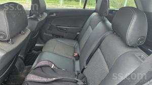 Grey Opel Astra 2006 in Daugavpils, with an engine capacity of 1.90 L and mileage of 323 thousand km for 900 €, photo 8 on AUTOMOTO.COM.LV