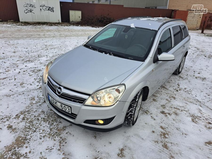 Pelēks Opel Astra 2007 Kauņa, ar dzinēja tilpumu 1.90 L un nobraukumu 275 tūkst. km par 1290 €, foto 3 vietnē AUTOMOTO.COM.LV