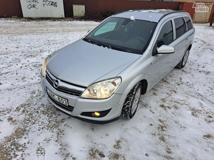 Pelēks Opel Astra 2007 Kauņa, ar dzinēja tilpumu 1.90 L un nobraukumu 275 tūkst. km par 1290 €, foto 4 vietnē AUTOMOTO.COM.LV